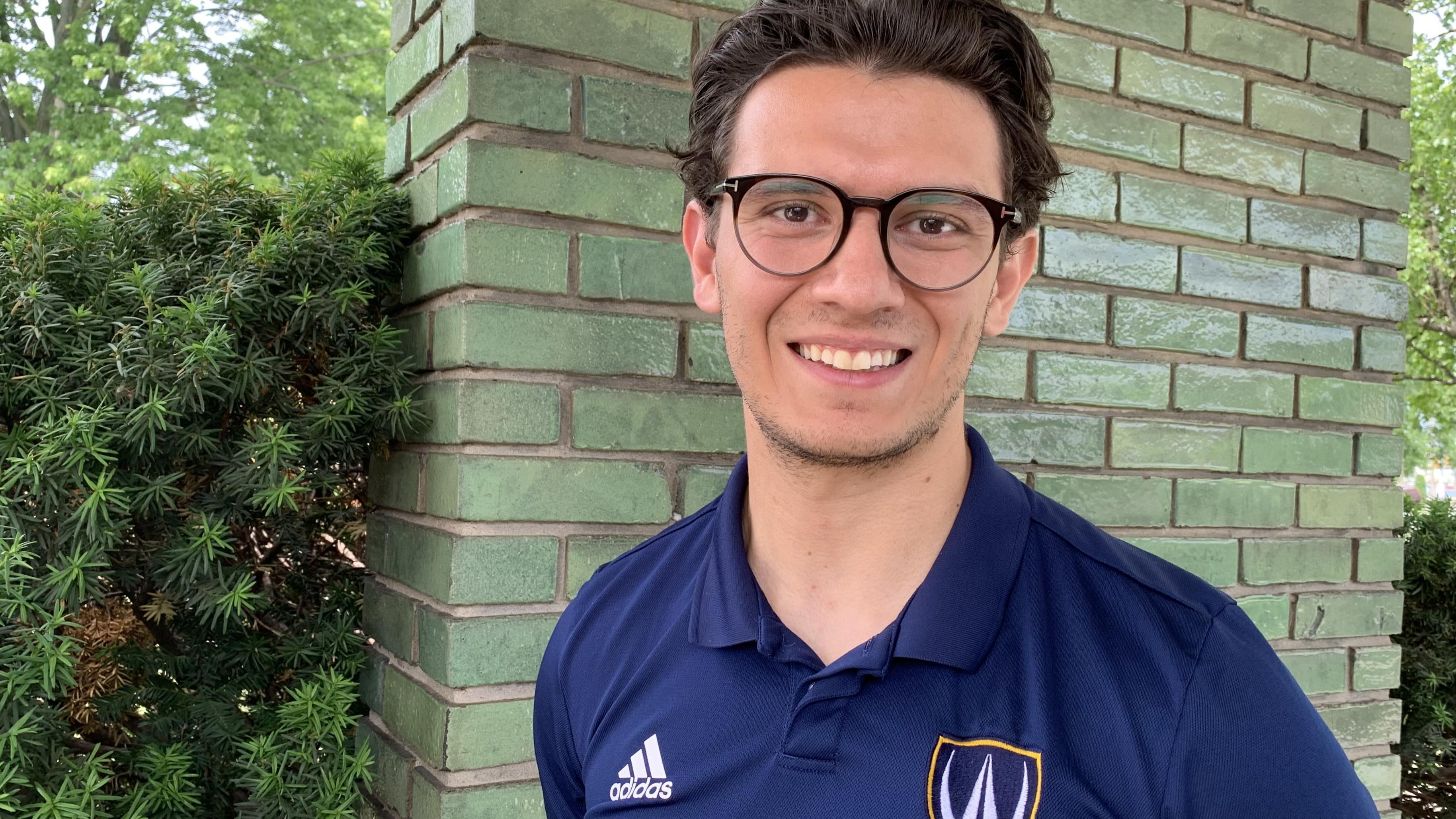 Un diplômé de l'École secondaire l'Essor poursuit un doctorat en ...