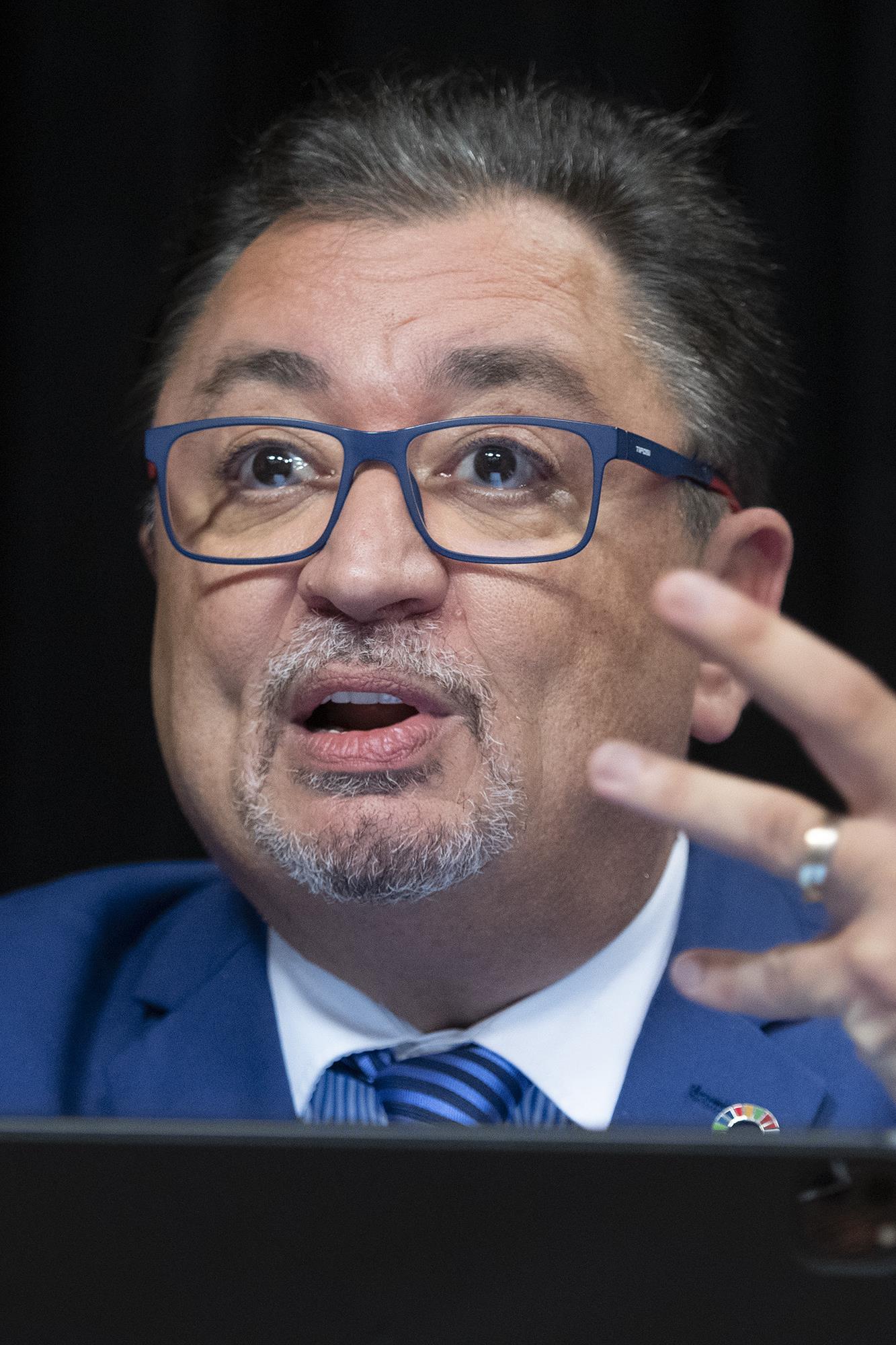 Hausse des cas de COVID-19 et variants, Dr Arruda fait le point | OHdio ...