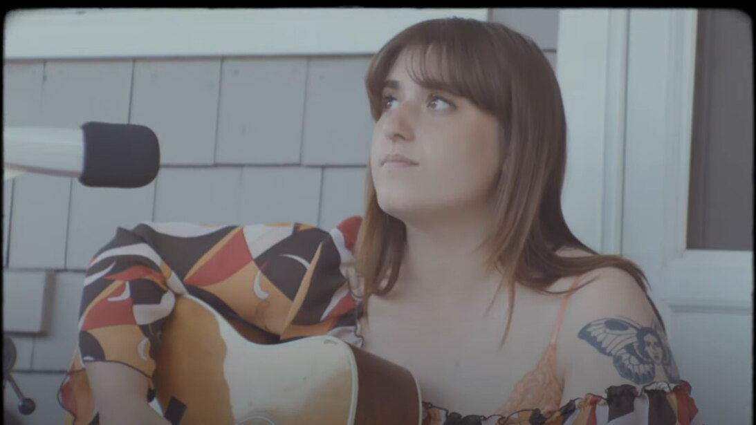 Caroline Savoie lance un vidéoclip pour sa chanson Cap-des-Caissie ...