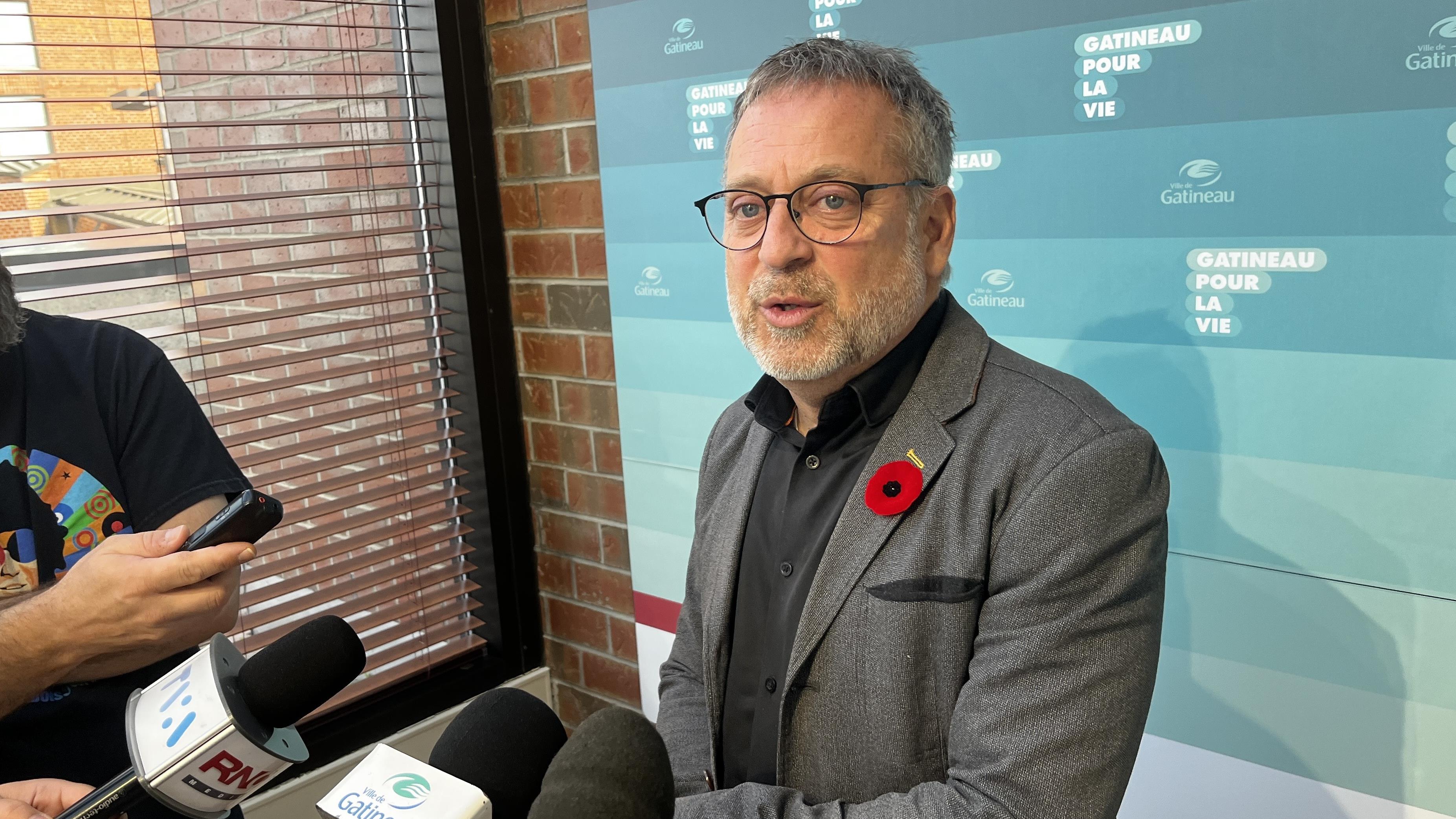 Daniel Champagne aimerait un meilleur soutien du maire d’Ottawa pour le tramway | OHdio | Radio ...