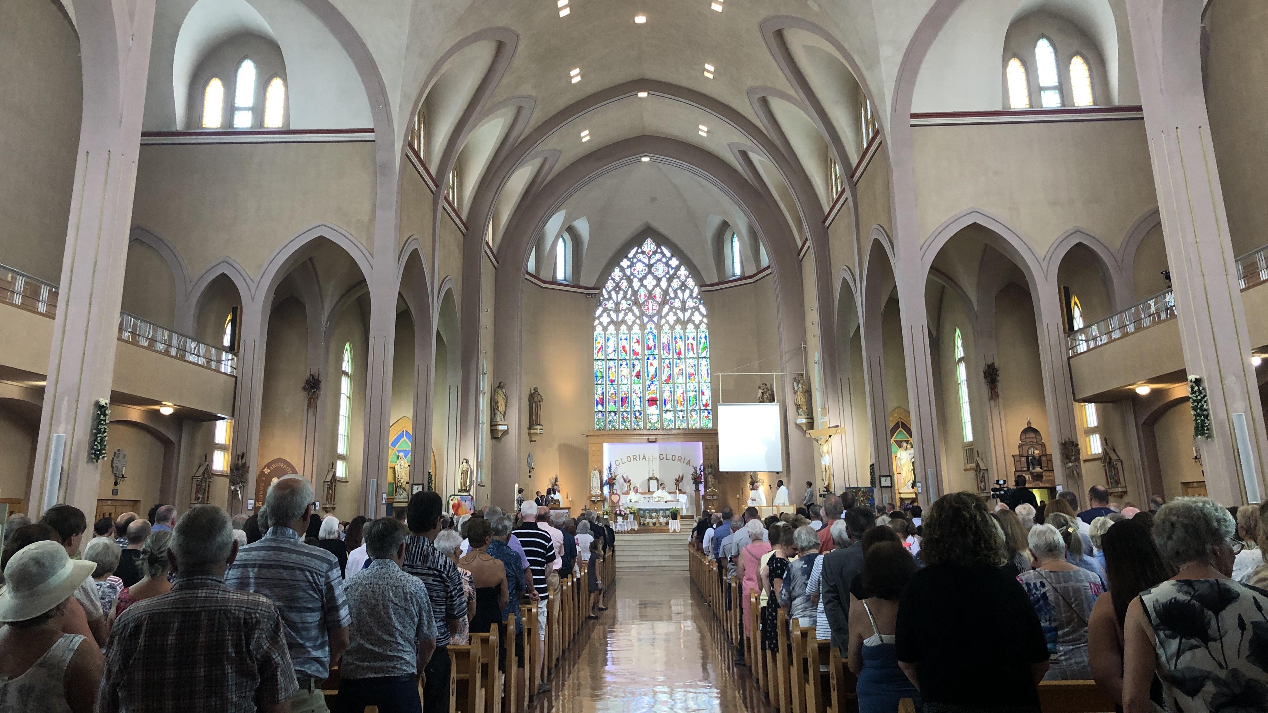 Cérémonie à la mémoire des 47 victimes de Lac-Mégantic | OHdio | Radio ...