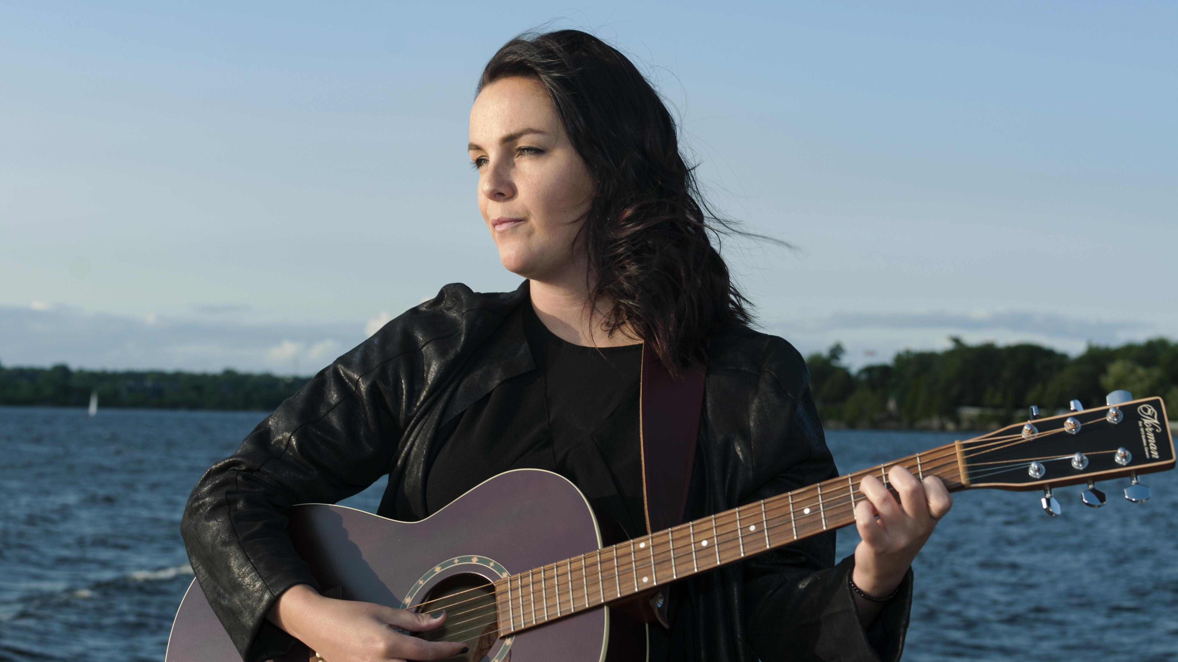 Sarah Howard et son coup de foudre pour la langue française | OHdio ...