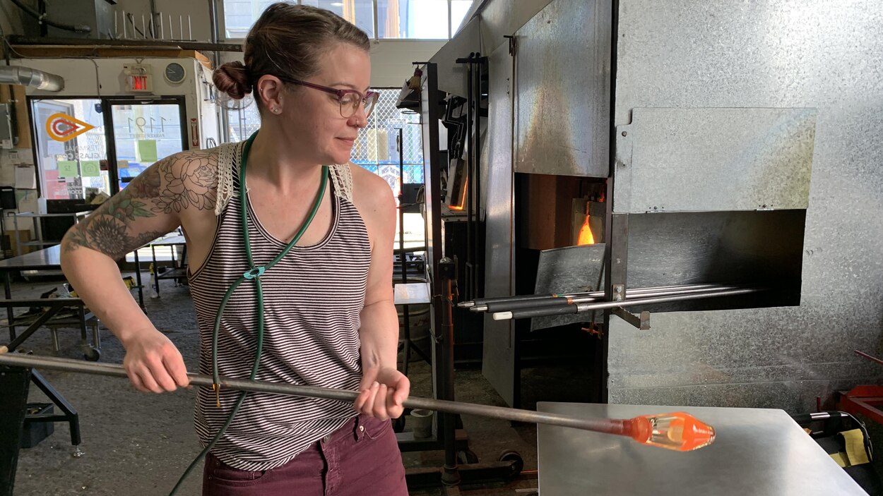 Sonya Marie-Pierre Labrie, le verre soufflé comme sport | Radio-Canada