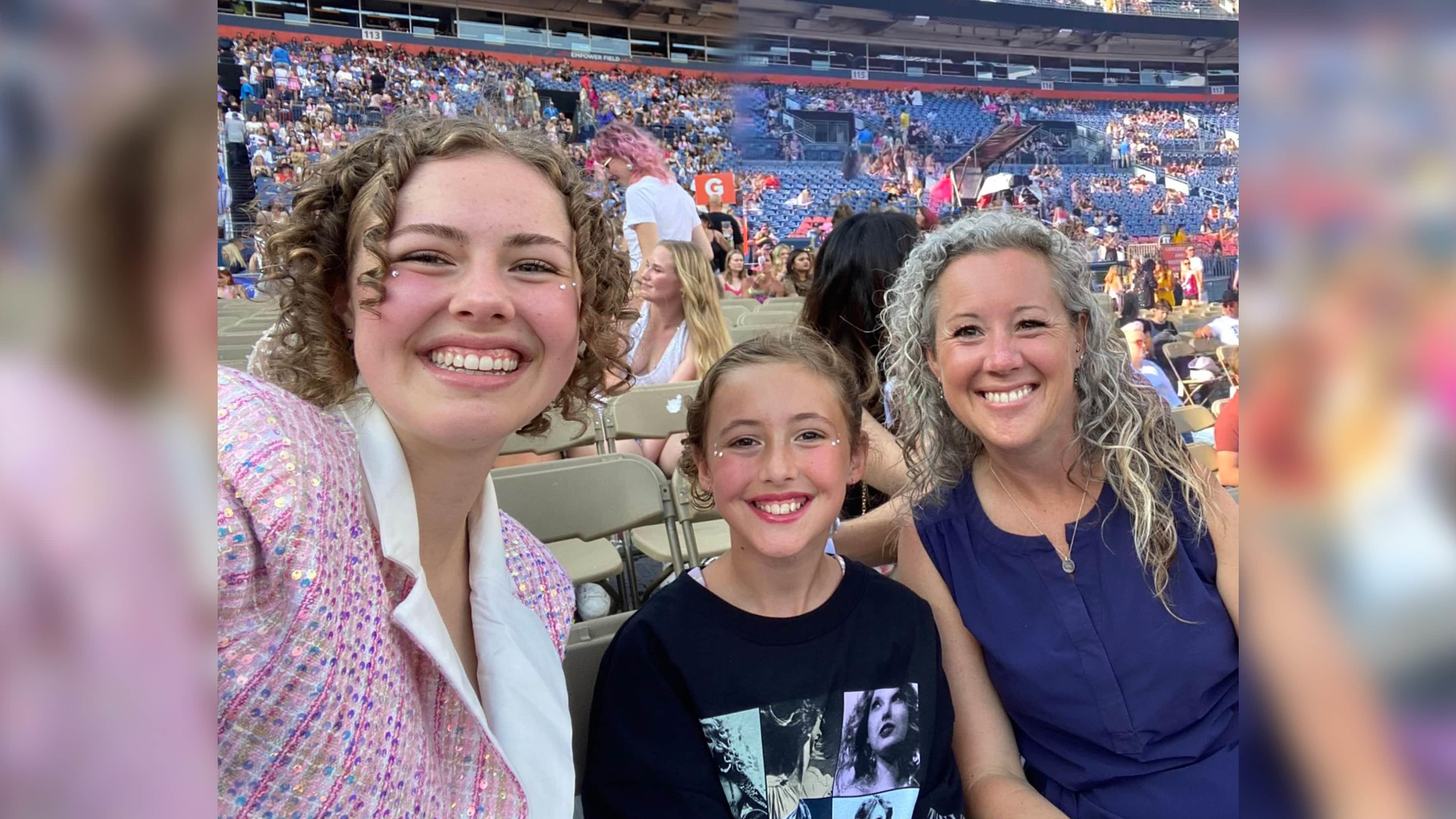 Le clan Kelln voyage des milliers de kilomètres pour voir Taylor Swift