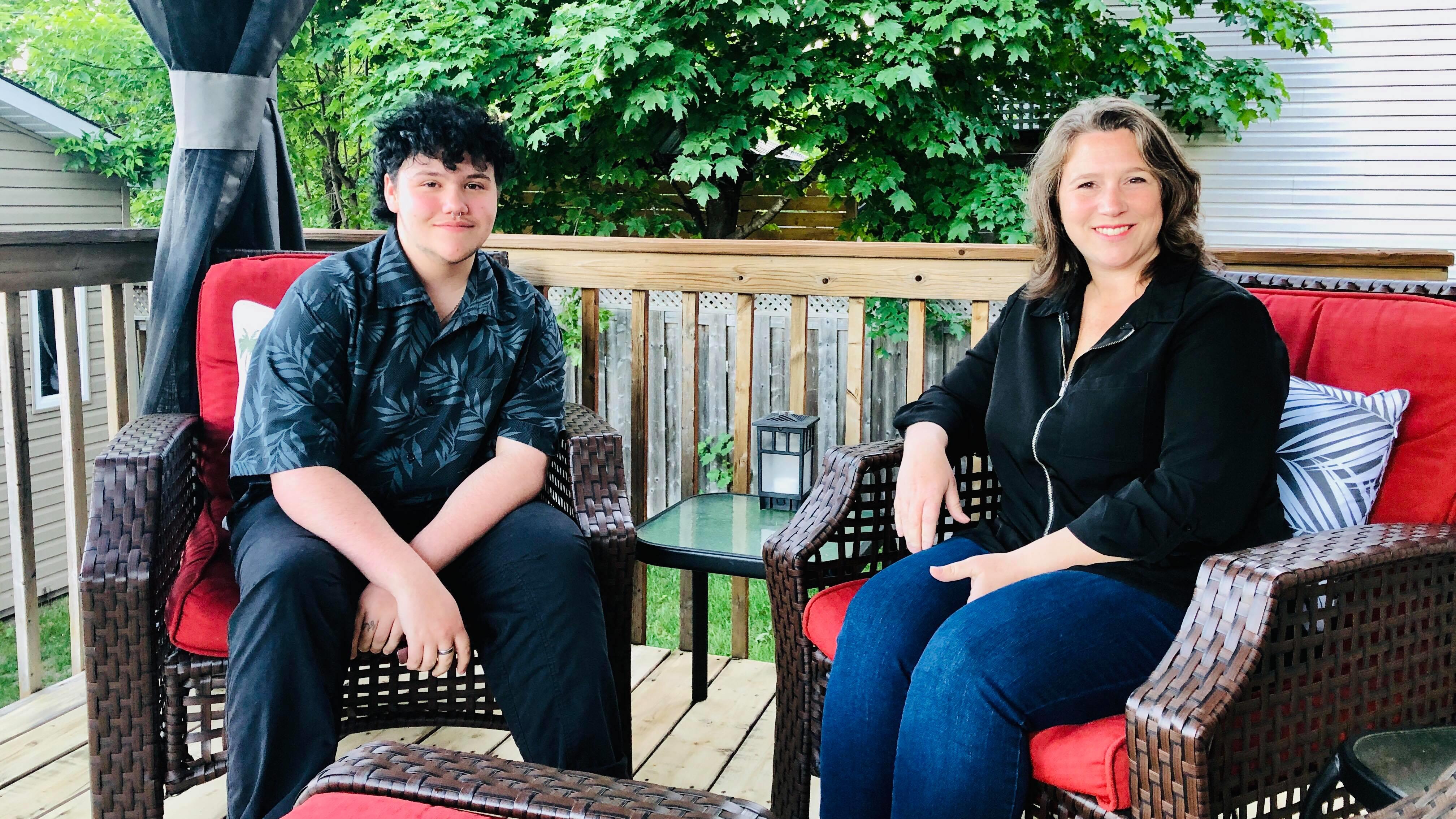 Vie de parents : accompagner son enfant transgenre | OHdio | Radio-Canada