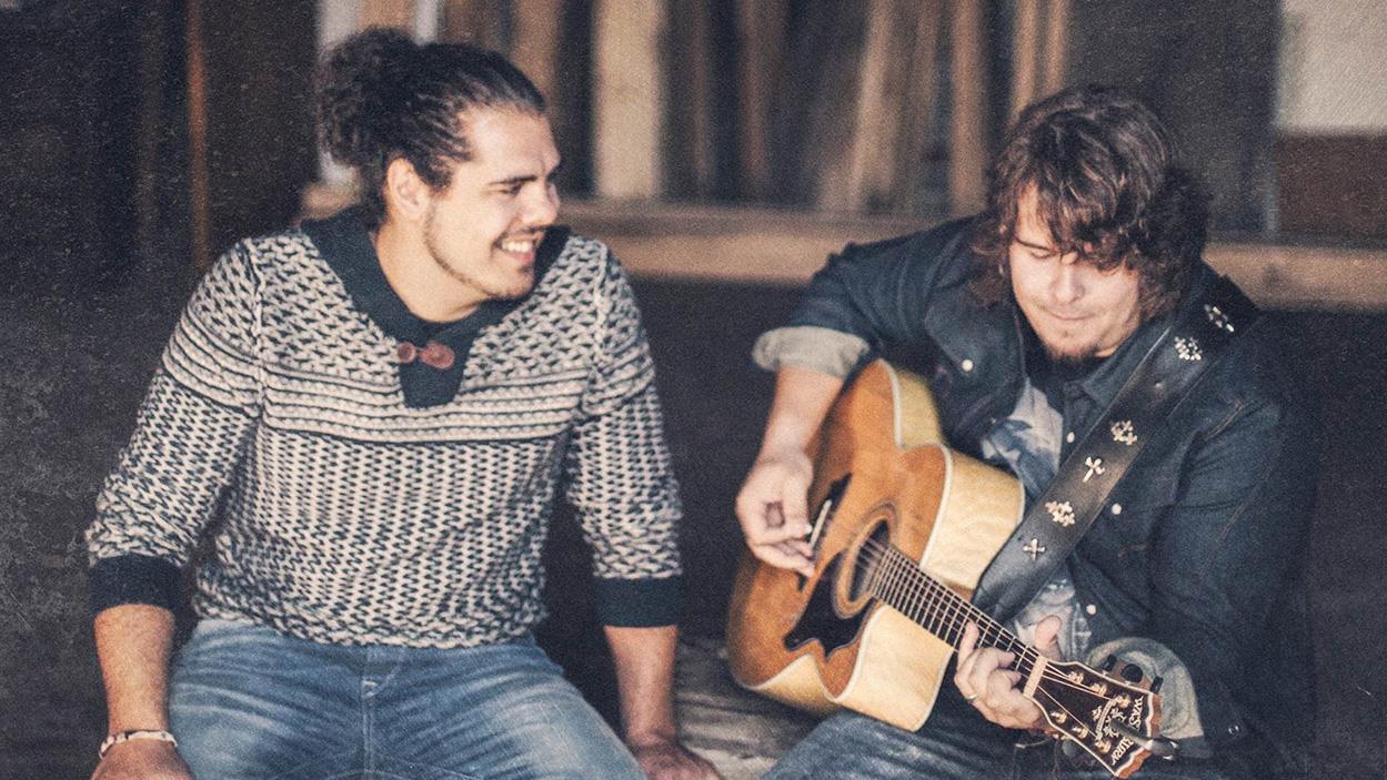 Les 2Frères en tournée sur la Côte-Nord | OHdio | Radio-Canada