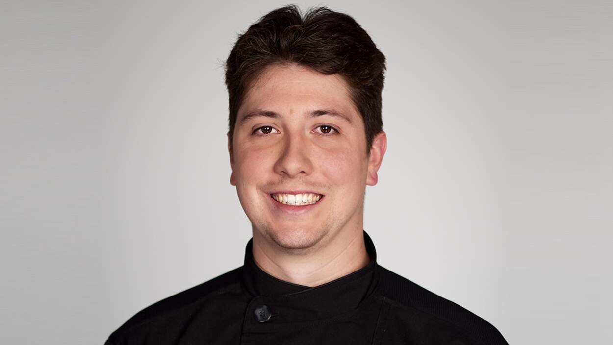 Alex Bouchard de Québec, grand gagnant de l'émission Les chefs! | Radio ...