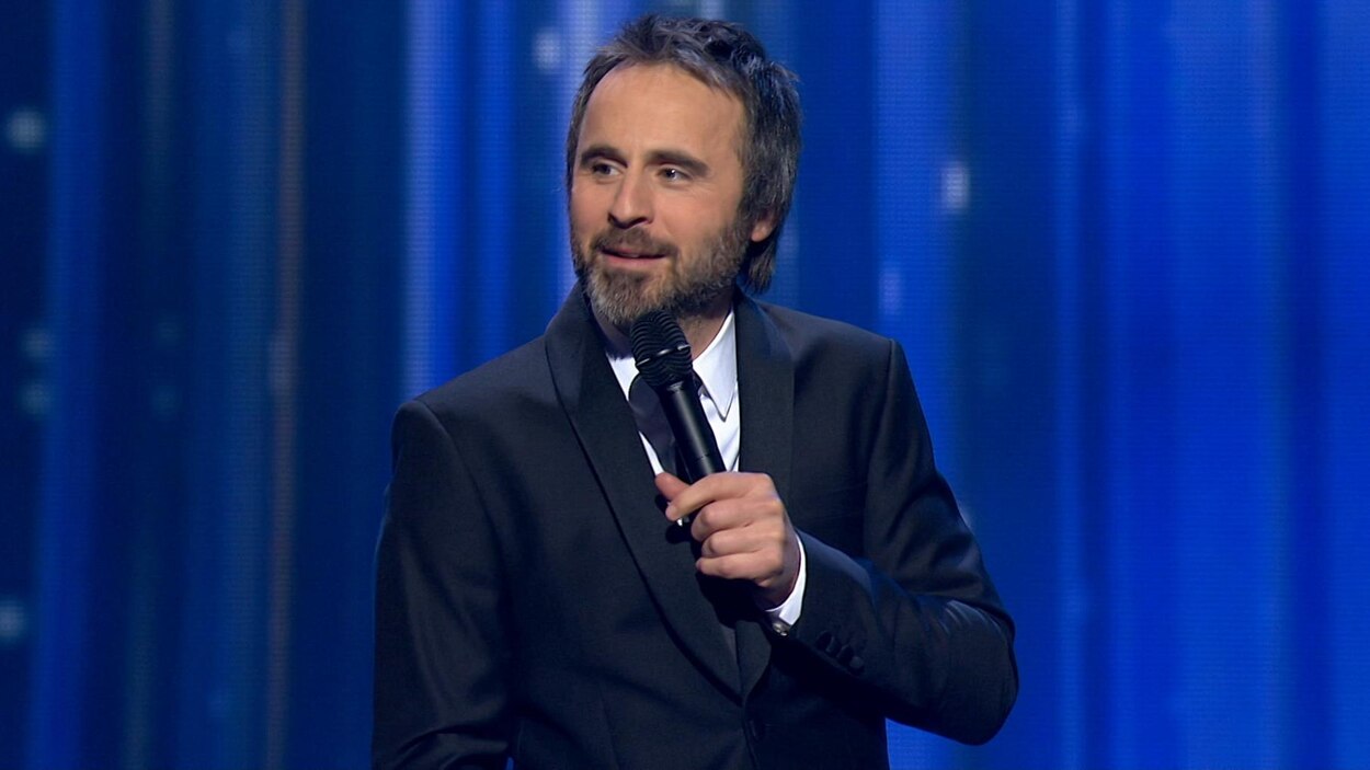 Louis-José Houde et d’autres humoristes sur scène à partir de lundi ...