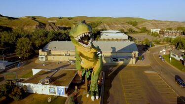 Big Things Small Towns | Shows | CBC Gem