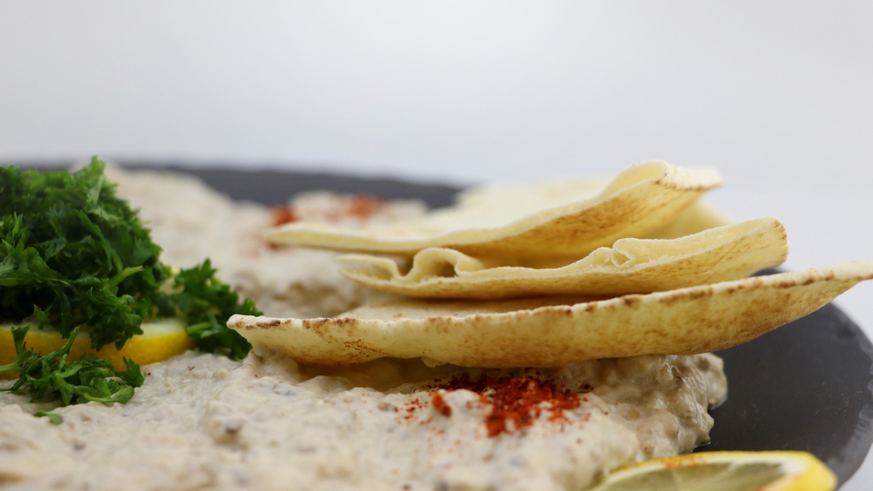 Recette Mutabel (purée d’aubergine) | Marina Orsini | ICI Radio-Canada ...