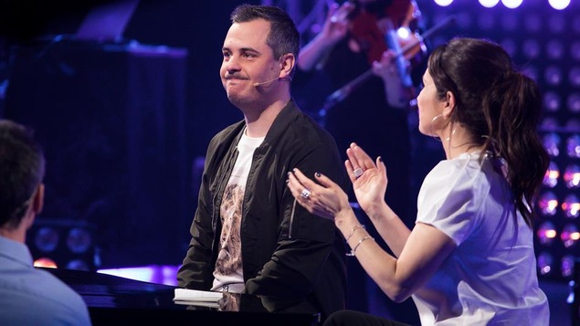 Ingrid St-Pierre offre une chanson d’amour à Pierre Hébert et sa ...