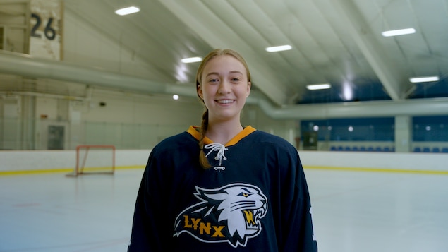 Video | Premier trio | Épisode | Constance vs. Chloé | ICI Radio-Canada ...