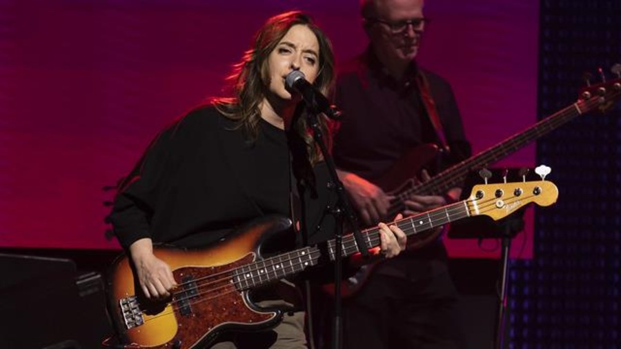 Segment | En direct de l'univers | ICI Radio-Canada.ca Télé